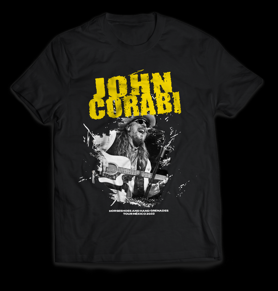 Playera John Corabi 2022 Mötley Crüe 94 Hooligans Holiday Amarilla ...